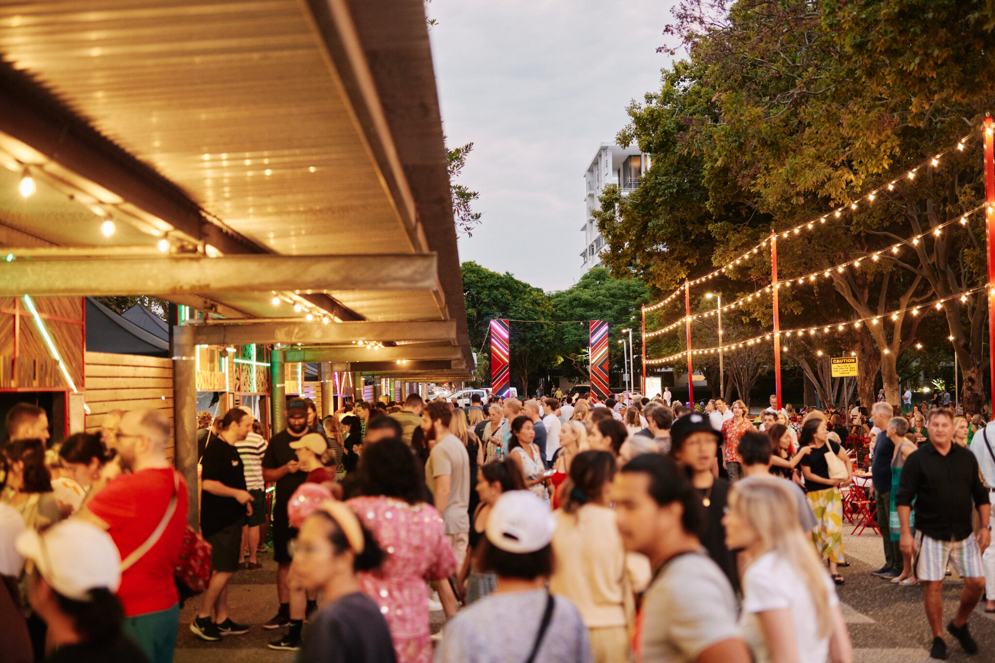 INAUGURAL NIGHT FEAST NOURISHES BRISBANE AS THOUSANDS FEAST ON ART ...